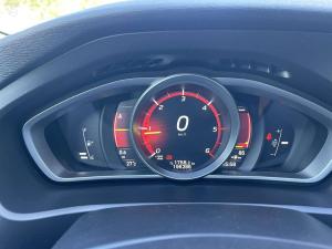 Balts Volvo V40 2016 Kauņa, ar dzinēja tilpumu 1.97 L un nobraukumu 196 tūkst. km par 6950 €, foto 20 vietnē AUTOMOTO.COM.LV