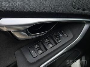 Balts Volvo V40 2016 Cēsis, ar dzinēja tilpumu 2.00 L un nobraukumu 262 tūkst. km par 7450 €, foto 25 vietnē AUTOMOTO.COM.LV