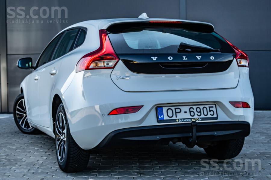 Balts Volvo V40 2016 Rīga, ar dzinēja tilpumu 2.00 L un nobraukumu 280 tūkst. km par 7500 €, foto 7 vietnē AUTOMOTO.COM.LV