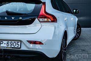 Balts Volvo V40 2016 Rīga, ar dzinēja tilpumu 2.00 L un nobraukumu 280 tūkst. km par 7500 €, foto 12 vietnē AUTOMOTO.COM.LV