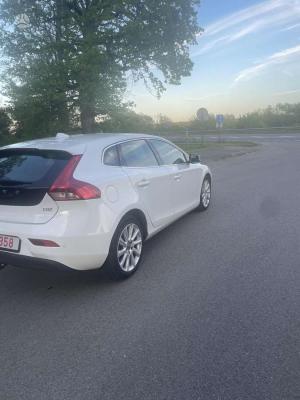 Balts Volvo V40 2016 Jurbarkas, ar dzinēja tilpumu 1.56 L un nobraukumu 305 tūkst. km par 5000 €, foto 3 vietnē AUTOMOTO.COM.LV