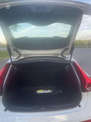 Balts Volvo V40 2016 Jurbarkas, ar dzinēja tilpumu 1.56 L un nobraukumu 305 tūkst. km par 5000 €, foto 6 vietnē AUTOMOTO.COM.LV