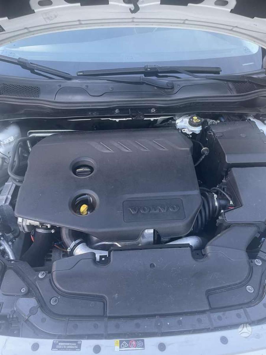 Balts Volvo V40 2016 Jurbarkas, ar dzinēja tilpumu 1.56 L un nobraukumu 305 tūkst. km par 5000 €, foto 7 vietnē AUTOMOTO.COM.LV