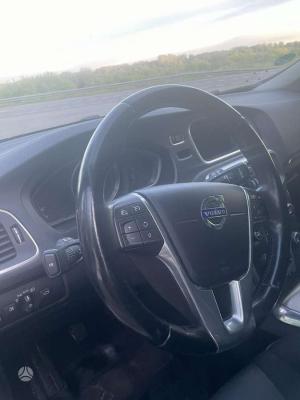 Balts Volvo V40 2016 Jurbarkas, ar dzinēja tilpumu 1.56 L un nobraukumu 305 tūkst. km par 5000 €, foto 14 vietnē AUTOMOTO.COM.LV