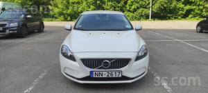 White Volvo V40 2016 in Riga, with an engine capacity of 2.00 L and mileage of 153 thousand km for 9000 €, photo  on AUTOMOTO.COM.LV