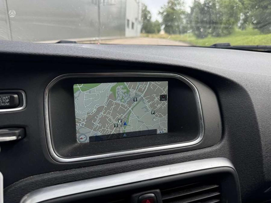Белый Вольво В40 2016 в Алитус, объемом двигателя 2.00 л и пробегом 289 тыс. км за 4750 €, фото 14 на AUTOMOTO.COM.LV
