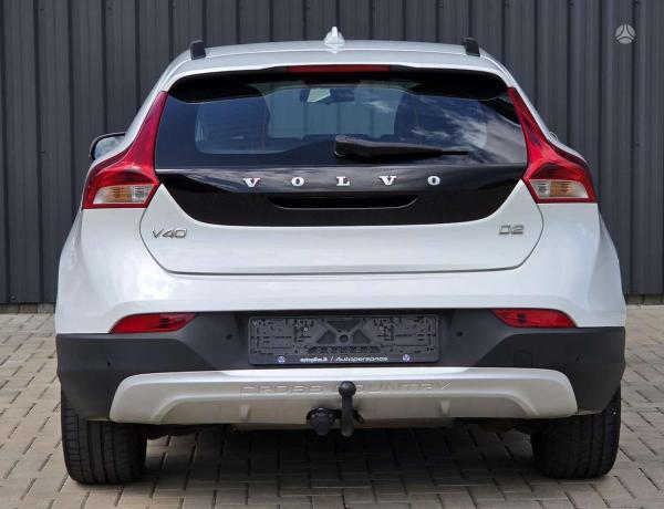 Balts Volvo V40 2016 Kauņa, ar dzinēja tilpumu 2.00 L un nobraukumu 298 tūkst. km par 7950 €, foto 7 vietnē AUTOMOTO.COM.LV