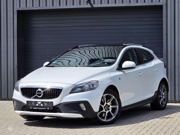 Balts Volvo V40 2016 Kauņa, ar dzinēja tilpumu 2.00 L un nobraukumu 298 tūkst. km par 7950 €, foto 8 vietnē AUTOMOTO.COM.LV