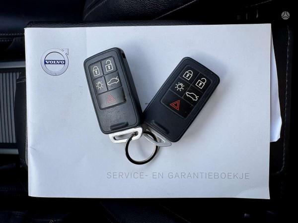 Белый Вольво В40 2016 в Паневежис, объемом двигателя 1.97 л и пробегом 328 тыс. км за 7800 €, фото 9 на AUTOMOTO.COM.LV
