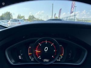 Balts Volvo V40 2016 Panevēža, ar dzinēja tilpumu 1.97 L un nobraukumu 328 tūkst. km par 7800 €, foto 16 vietnē AUTOMOTO.COM.LV