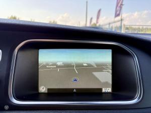 Balts Volvo V40 2016 Panevēža, ar dzinēja tilpumu 1.97 L un nobraukumu 328 tūkst. km par 7800 €, foto 17 vietnē AUTOMOTO.COM.LV