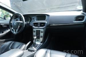 Balts Volvo V40 2016 Rīga, ar dzinēja tilpumu 2.00 L un nobraukumu 276 tūkst. km par 7290 €, foto 7 vietnē AUTOMOTO.COM.LV