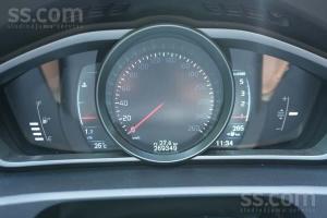Balts Volvo V40 2016 Rīga, ar dzinēja tilpumu 2.00 L un nobraukumu 276 tūkst. km par 7290 €, foto 14 vietnē AUTOMOTO.COM.LV