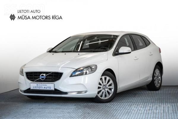 Balts Volvo V40 2016 Rīga, ar dzinēja tilpumu 2.00 L un nobraukumu 249 tūkst. km par 5900 €, foto 1 vietnē AUTOMOTO.COM.LV