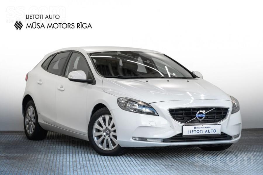 Balts Volvo V40 2016 Rīga, ar dzinēja tilpumu 2.00 L un nobraukumu 249 tūkst. km par 5900 €, foto 10 vietnē AUTOMOTO.COM.LV