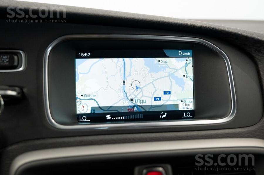 Balts Volvo V40 2016 Rīga, ar dzinēja tilpumu 2.00 L un nobraukumu 249 tūkst. km par 5900 €, foto 18 vietnē AUTOMOTO.COM.LV