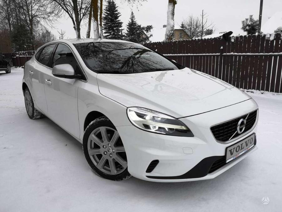 Balts Volvo V40 2017 Šauļi, ar dzinēja tilpumu 1.97 L un nobraukumu 185 tūkst. km par 8300 €, foto 3 vietnē AUTOMOTO.COM.LV