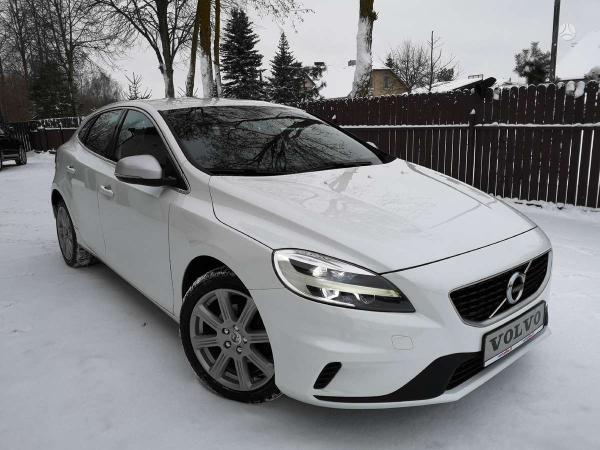 Balts Volvo V40 2017 Šauļi, ar dzinēja tilpumu 1.97 L un nobraukumu 185 tūkst. km par 8300 €, foto 9 vietnē AUTOMOTO.COM.LV