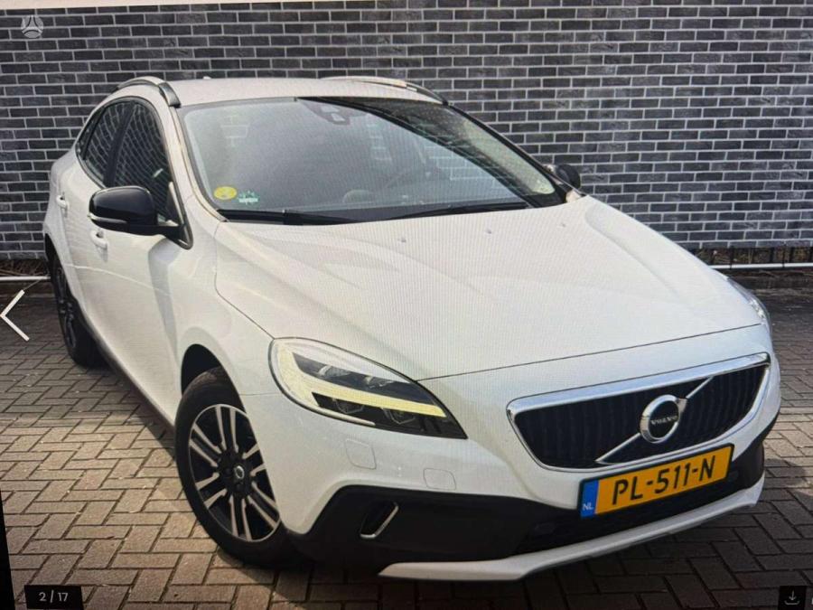 White Volvo V40 2017 in Vilnius, with an engine capacity of 1.97 L and mileage of 290 thousand km for 9950 €, photo 43 on AUTOMOTO.COM.LV