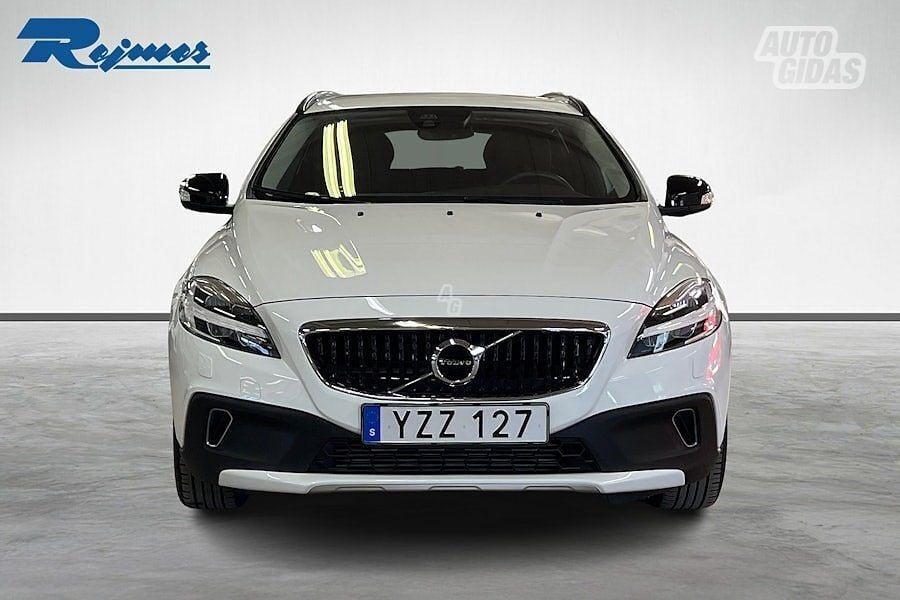 Balts Volvo V40 2018 Kauņa, ar dzinēja tilpumu 0.00 L un nobraukumu 23 tūkst. km par 23529 €, foto 5 vietnē AUTOMOTO.COM.LV