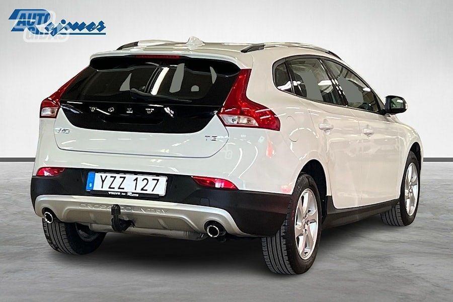 Balts Volvo V40 2018 Kauņa, ar dzinēja tilpumu 0.00 L un nobraukumu 23 tūkst. km par 23529 €, foto 11 vietnē AUTOMOTO.COM.LV