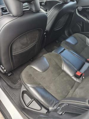 Balts Volvo V40 2018 Panevēža, ar dzinēja tilpumu 2.00 L un nobraukumu 337 tūkst. km par 4700 €, foto 15 vietnē AUTOMOTO.COM.LV