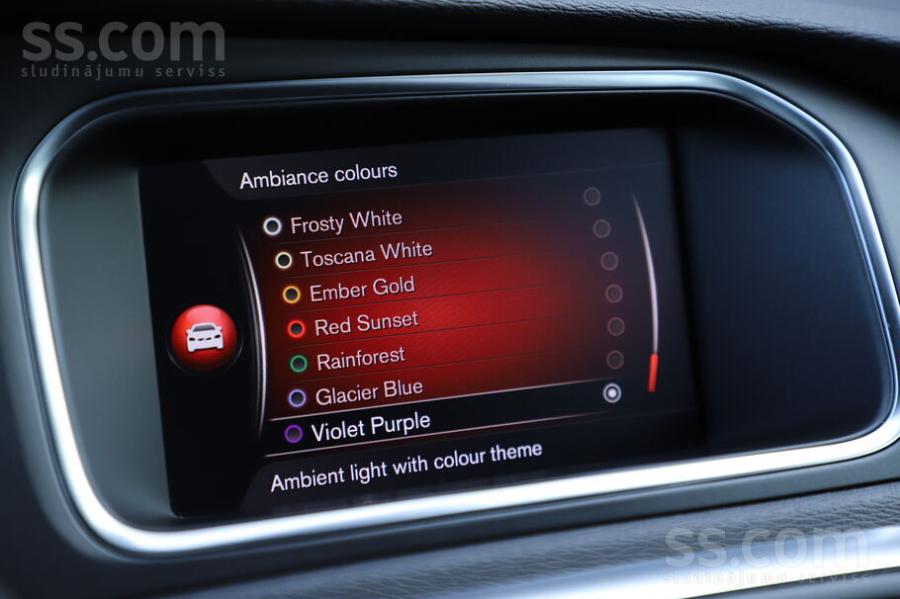 Белый Вольво В40 2019 в Тукумс, объемом двигателя 2.00 л и пробегом 220 тыс. км за 12500 €, фото 13 на AUTOMOTO.COM.LV