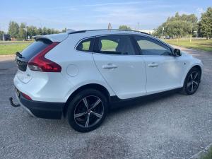 Balts Volvo V40 2015 Kauņa, ar dzinēja tilpumu 1.97 L un nobraukumu 250 tūkst. km par 7750 €, foto 10 vietnē AUTOMOTO.COM.LV