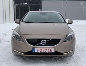 Yellow Volvo V40 2013 in Raseiniai, with an engine capacity of 1.56 L and mileage of 236 thousand km for 5999 €, photo 8 on AUTOMOTO.COM.LV