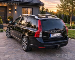 Melns Volvo V50 2009 Rīga, ar dzinēja tilpumu 2.00 L un nobraukumu 342 tūkst. km par 1500 €, foto 4 vietnē AUTOMOTO.COM.LV