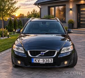Melns Volvo V50 2009 Rīga, ar dzinēja tilpumu 2.00 L un nobraukumu 342 tūkst. km par 1500 €, foto 5 vietnē AUTOMOTO.COM.LV