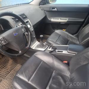 Melns Volvo V50 2009 Rīga, ar dzinēja tilpumu 2.00 L un nobraukumu 342 tūkst. km par 1500 €, foto 7 vietnē AUTOMOTO.COM.LV