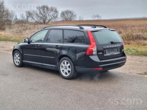 Black Volvo V50 2011 in Liepaja, with an engine capacity of 1.60 L and mileage of 149 thousand km for 3900 €, photo 3 on AUTOMOTO.COM.LV