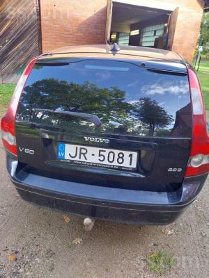 Melns Volvo V50 2005 Valmiera, ar dzinēja tilpumu 2.00 L un nobraukumu 418 tūkst. km par 1100 €, foto 4 vietnē AUTOMOTO.COM.LV