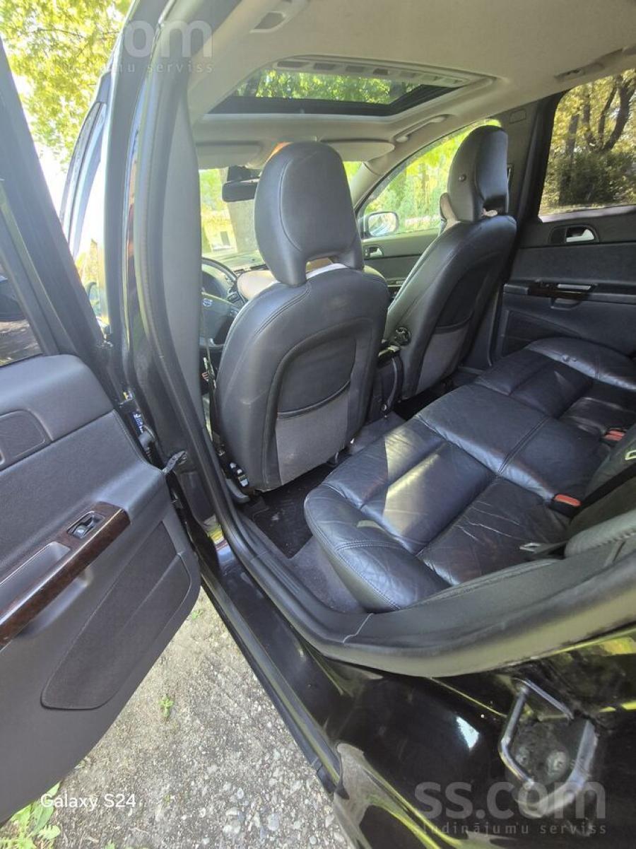 Melns Volvo V50 2008 Jelgava, ar dzinēja tilpumu 2.40 L un nobraukumu 340 tūkst. km par 3000 €, foto 12 vietnē AUTOMOTO.COM.LV
