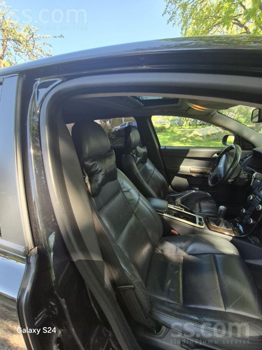 Melns Volvo V50 2008 Jelgava, ar dzinēja tilpumu 2.40 L un nobraukumu 340 tūkst. km par 3000 €, foto 17 vietnē AUTOMOTO.COM.LV