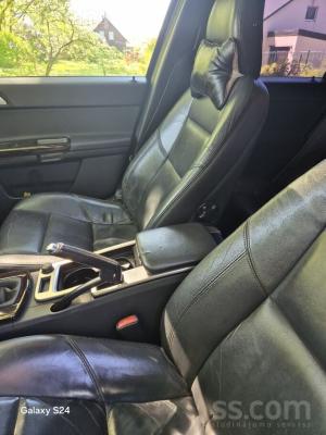 Melns Volvo V50 2008 Jelgava, ar dzinēja tilpumu 2.40 L un nobraukumu 340 tūkst. km par 3000 €, foto 19 vietnē AUTOMOTO.COM.LV