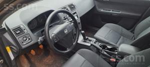 Melns Volvo V50 2004 Rīga, ar dzinēja tilpumu 2.00 L un nobraukumu 385 tūkst. km par 1200 €, foto 5 vietnē AUTOMOTO.COM.LV