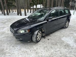 Black Volvo V50 2004 in Skuodas, with an engine capacity of 2.00 L and mileage of 304 thousand km for 1500 €, photo  on AUTOMOTO.COM.LV
