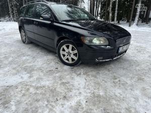 Black Volvo V50 2004 in Skuodas, with an engine capacity of 2.00 L and mileage of 304 thousand km for 1500 €, photo 8 on AUTOMOTO.COM.LV