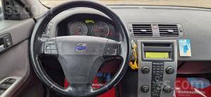 Black Volvo V50 2004 in Daugavpils, with an engine capacity of 2.00 L and mileage of 255 thousand km for 1999 €, photo 11 on AUTOMOTO.COM.LV