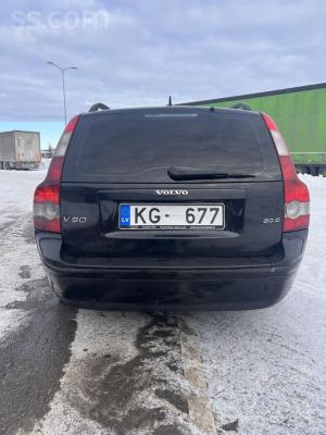 Черный Вольво В50 2004 в Резекне, объемом двигателя 2.00 л и пробегом 269 тыс. км за 1750 €, фото 7 на AUTOMOTO.COM.LV