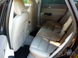 Black Volvo V50 2004 in Cesis, with an engine capacity of 2.00 L and mileage of 279 thousand km for 1750 €, photo 9 on AUTOMOTO.COM.LV