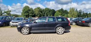 Melns Volvo V50 2004 Valmiera, ar dzinēja tilpumu 2.00 L un nobraukumu 388 tūkst. km par 1250 €, foto 6 vietnē AUTOMOTO.COM.LV