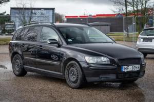 Melns Volvo V50 2004 Liepāja, ar dzinēja tilpumu 2.00 L un nobraukumu 333 tūkst. km par 3250 €, foto 6 vietnē AUTOMOTO.COM.LV