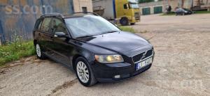 Melns Volvo V50 2004 Talsi, ar dzinēja tilpumu 2.00 L un nobraukumu 320 tūkst. km par 950 €, foto 3 vietnē AUTOMOTO.COM.LV