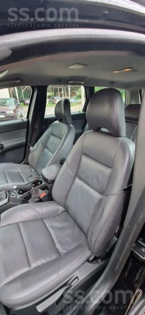 Melns Volvo V50 2004 Talsi, ar dzinēja tilpumu 2.00 L un nobraukumu 320 tūkst. km par 950 €, foto 8 vietnē AUTOMOTO.COM.LV