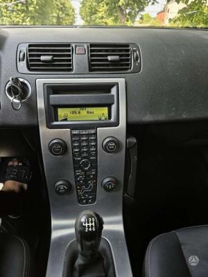 Черный Вольво В50 2004 в Тельшяй, объемом двигателя 2.00 л и пробегом 311 тыс. км за 950 €, фото 13 на AUTOMOTO.COM.LV