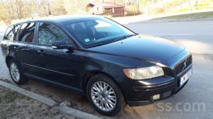 Melns Volvo V50 2004 Rīga, ar dzinēja tilpumu 2.50 L un nobraukumu 295 tūkst. km par 3050 €, foto  vietnē AUTOMOTO.COM.LV