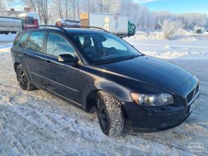 Melns Volvo V50 2005 Klaipėda, ar dzinēja tilpumu 2.00 L un nobraukumu 345 tūkst. km par 1700 €, foto 3 vietnē AUTOMOTO.COM.LV
